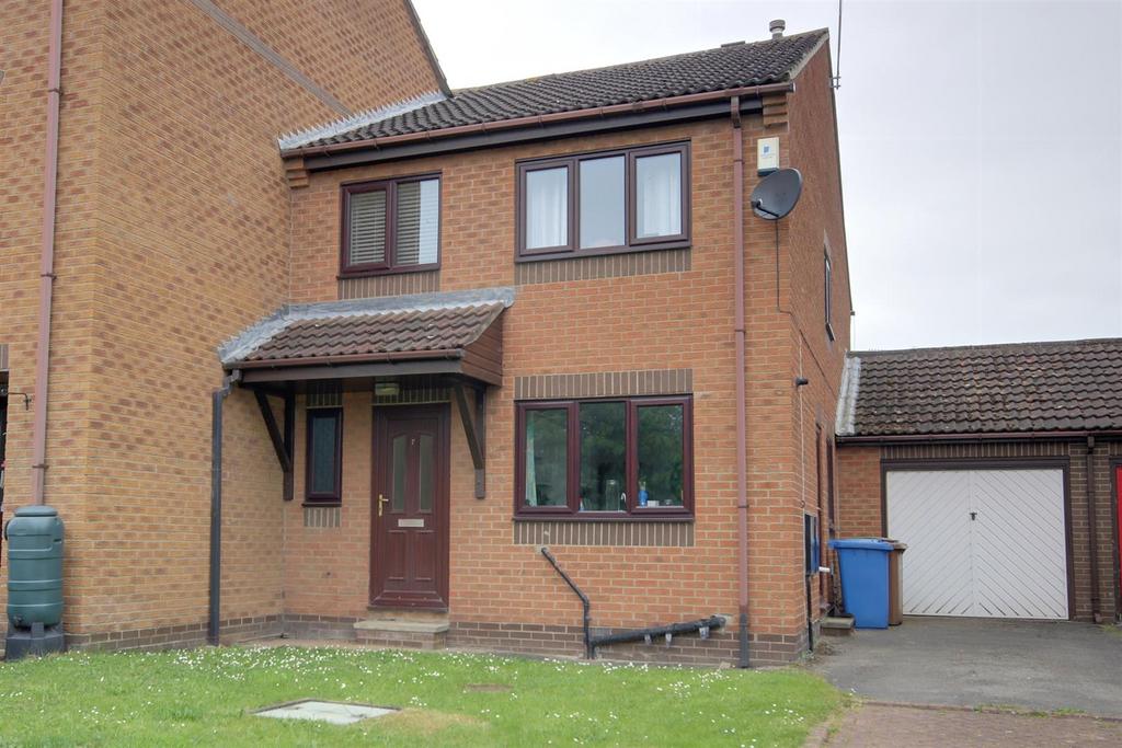 Welton Close, Beverley 4 bed house - £925 pcm (£213 pw)