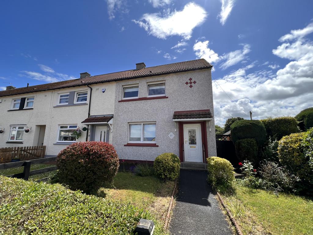 Avon Road, Larkhall ML9 2 bed end of terrace house - £77,000