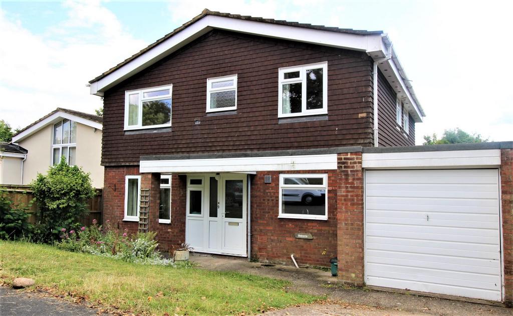 Rye View, High Wycombe, HP13 4 bed detached house - £2,350 pcm (£542 pw)