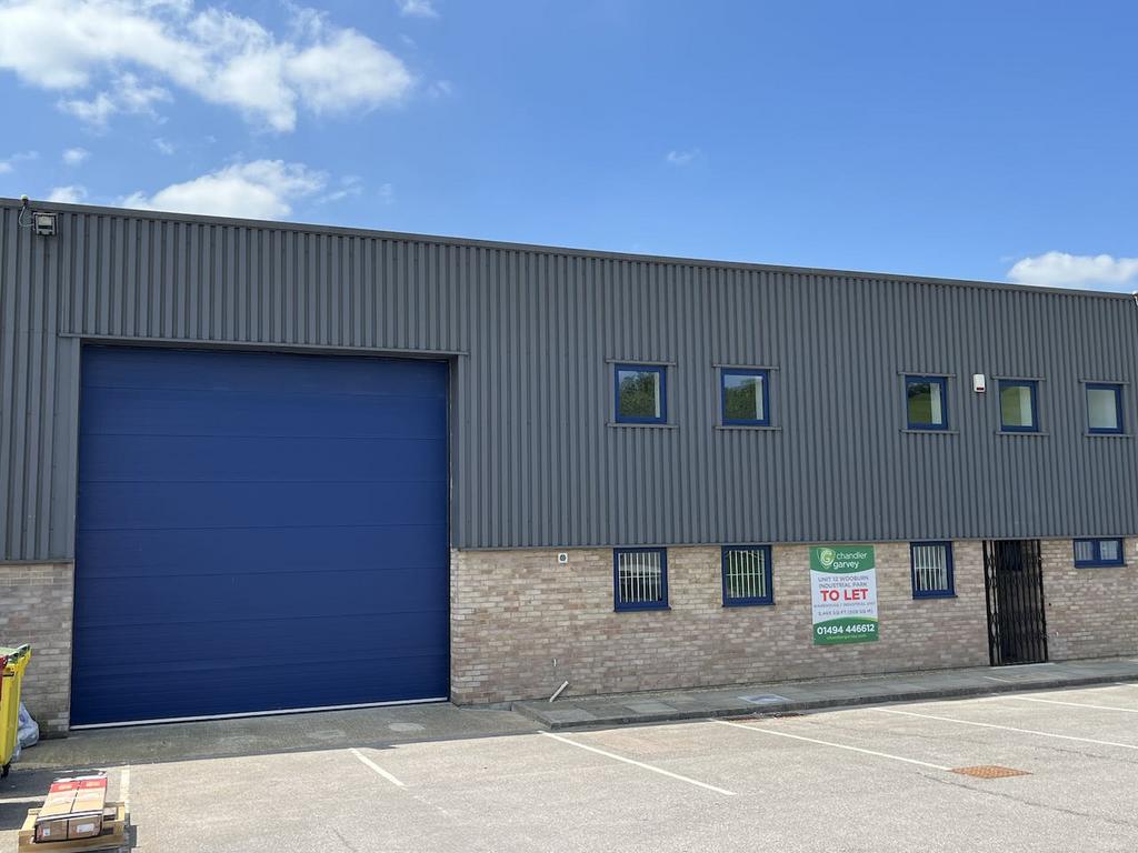 Thomas Road, High Wycombe HP10 Industrial unit - £5,693 pcm (£1,314 pw)
