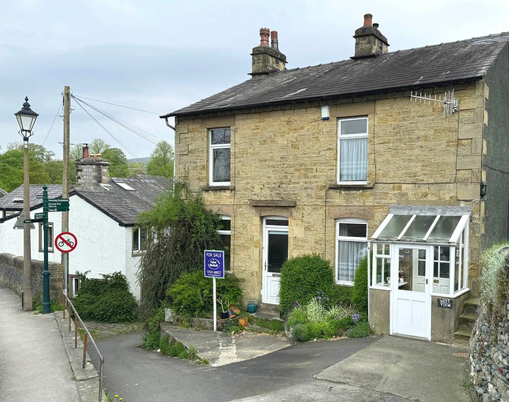 West View, Ingleton, LA6 2 bed semi-detached house - £100,000