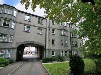 Holburn Street, City Centre... 2 bed flat to rent - £850 pcm (£196 pw)