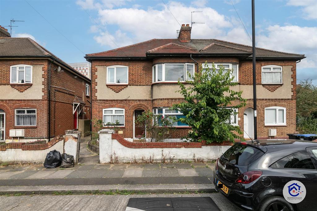 Craig Park Road, London N18 2 bed maisonette - £300,000