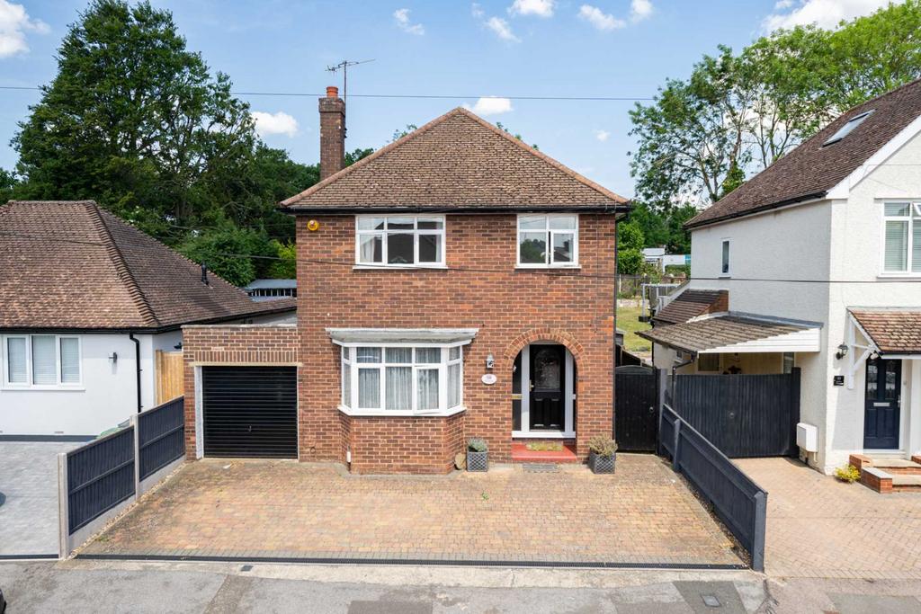 Grosvenor Terrace, Boxmoor 4 bed detached house for sale - £750,000