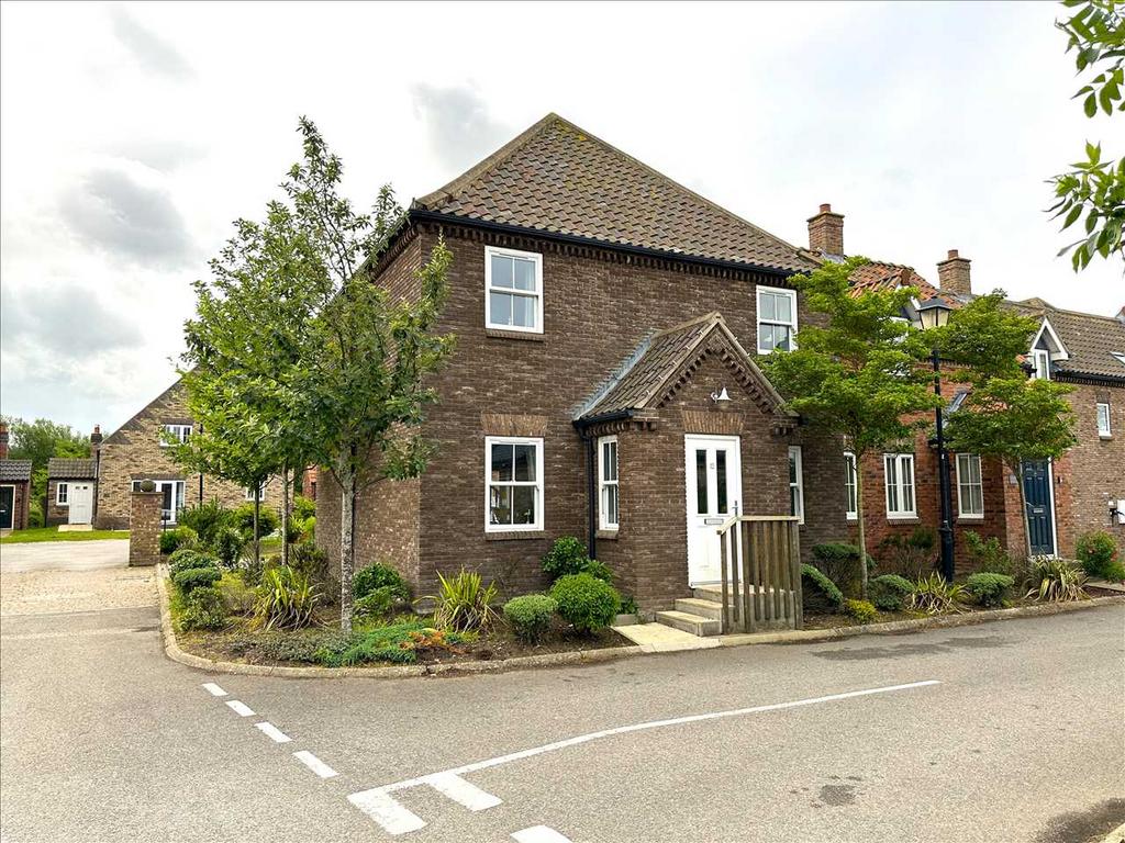 Green Close, The Bay, Filey 4 bed house - £230,000