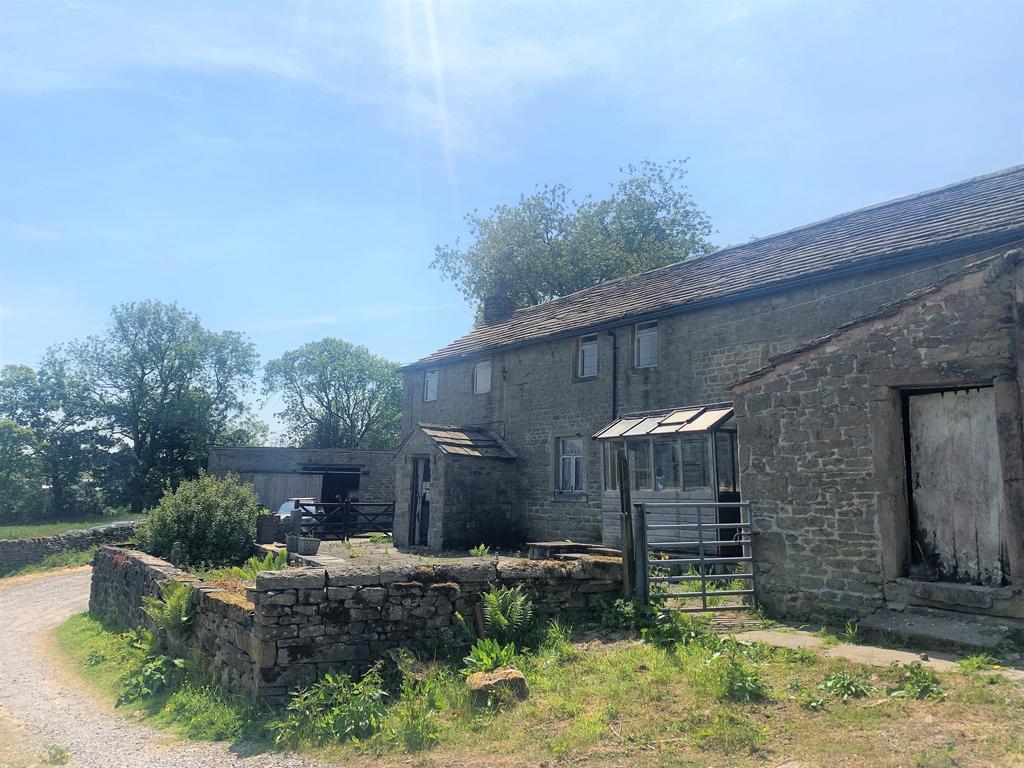 Hill Top, Foulridge BB8 4 bed farm house for sale - £570,000