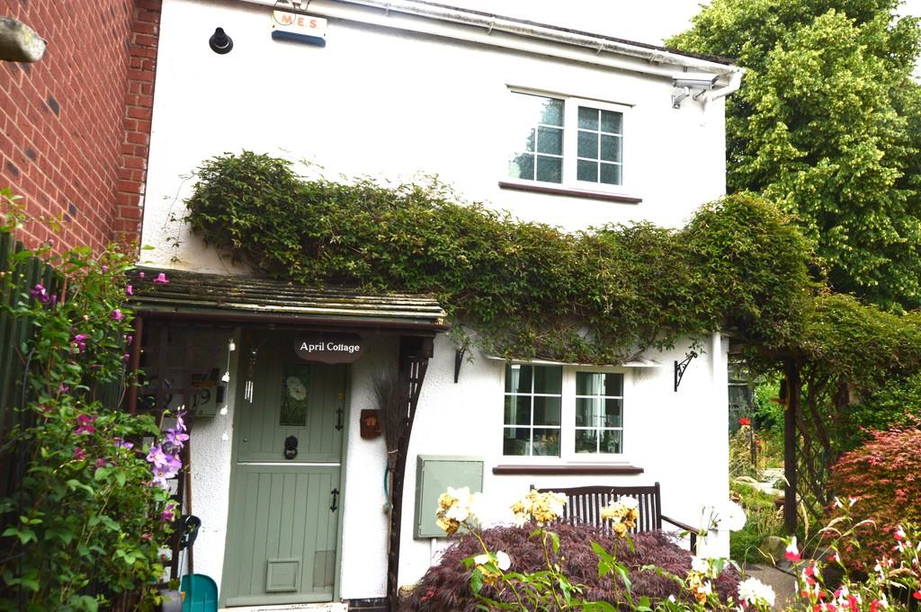 Exhall Green, Exhall 1 bed link detached house - £190,000