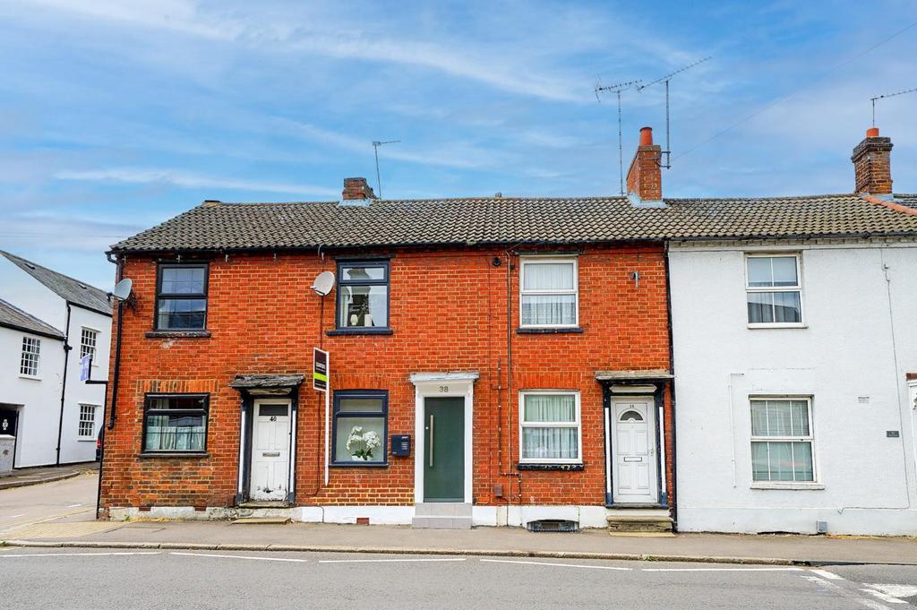 Wing Road, Linslade, Leighton Buzzard 2 bed terraced house - £270,000