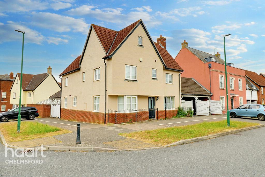 Abell Way, Chelmsford 4 bed detached house - £700,000