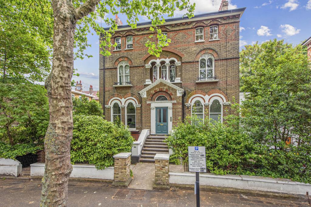 Highbury New Park, Highbury, London, N5 1 bed apartment - £590,000
