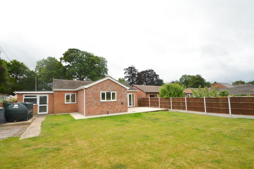 The Avenue, West Felton, Shrewsbury 3 bed detached bungalow for sale ...