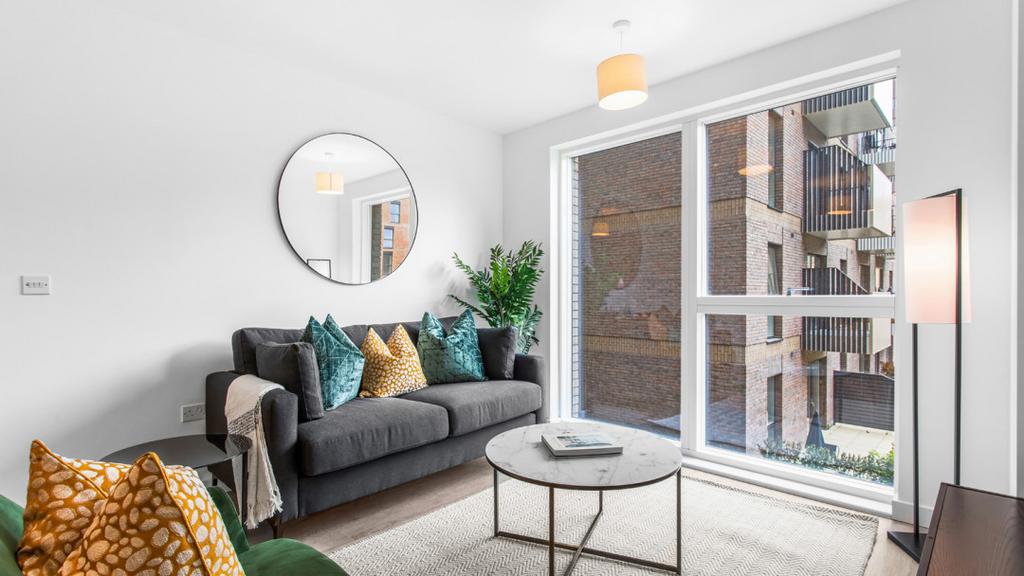 Plot M4 422 FMV, at L&Q at Huntley... 1 bed flat - £290,000