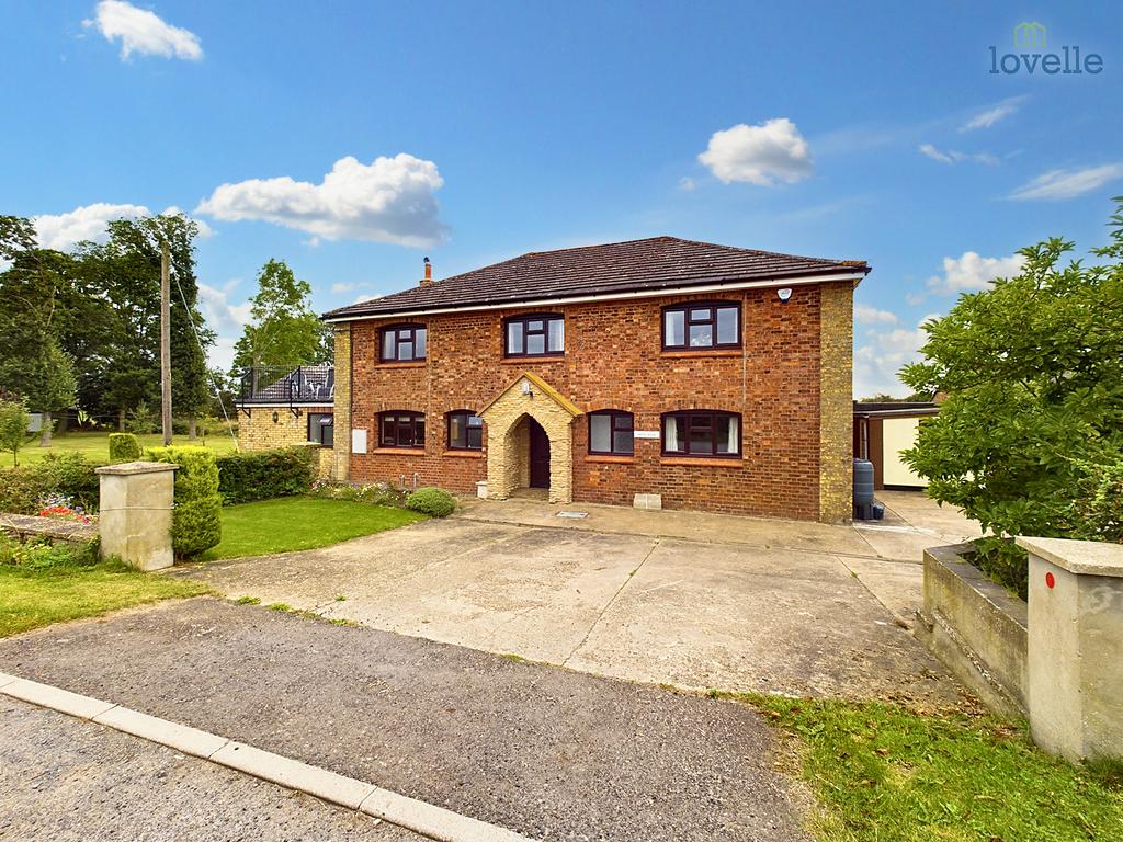 Chapel House, Legsby, LN8 4 bed detached house for sale - £550,000
