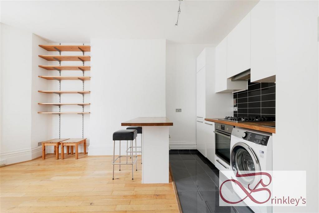 Disraeli Road, Putney, Putney 2 bed apartment - £650,000