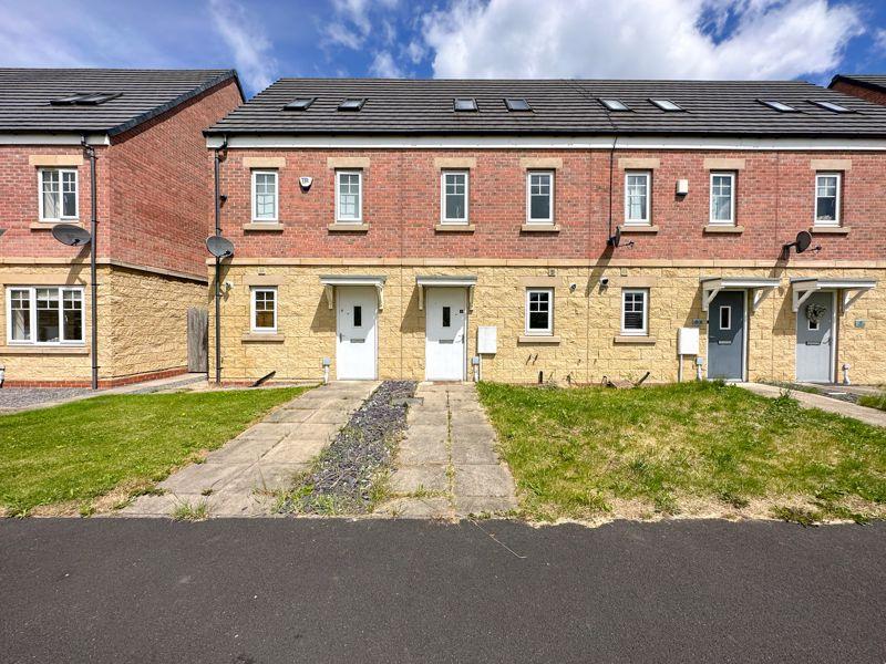 Klondyke Walk, Stella Riverside 3 bed terraced house - £875 pcm (£202 pw)