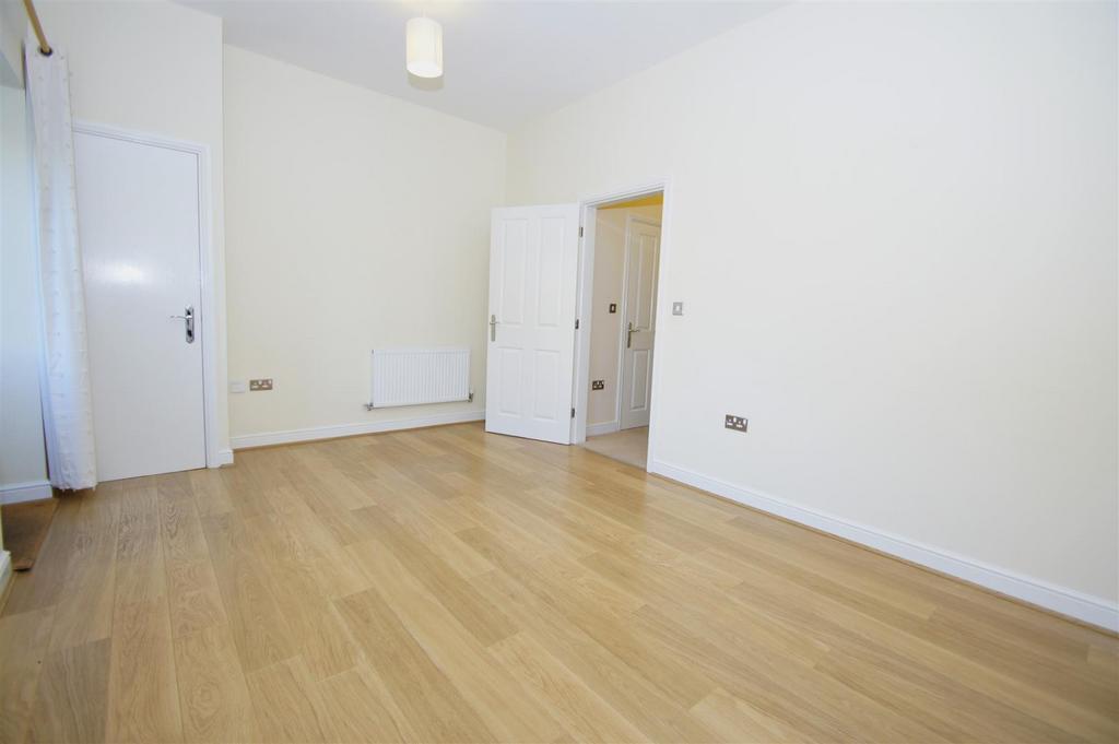 Howarth Court, Horwich, Bolton 3 bed mews - £180,000