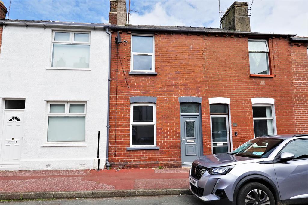 Wordsworth Street, Barrow-In-Furness 2 bed terraced house - £550 pcm (£ ...