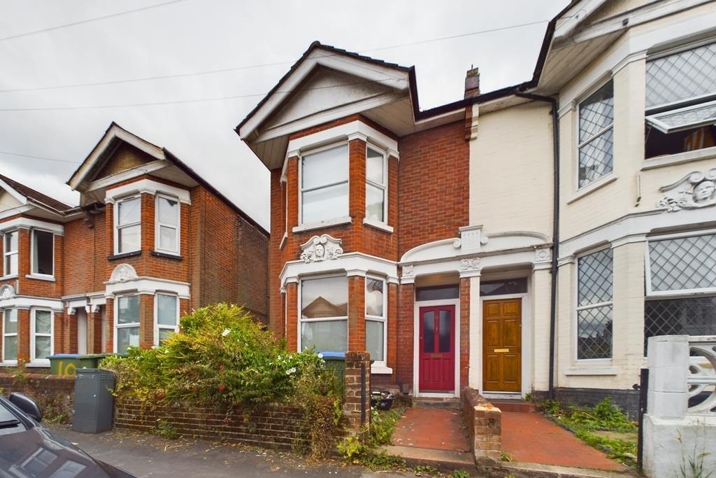 Kenilworth Rd, Polygon, Southampton, SO15 4 bed house for sale - £300,000