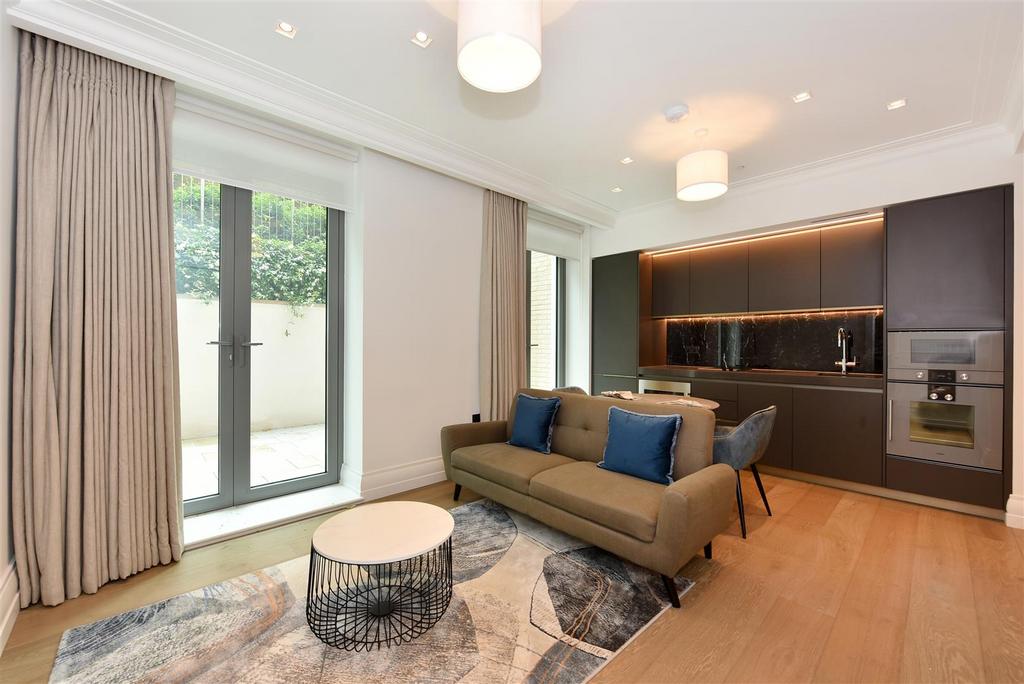 Portland Place, London 1 bed flat - £6,067 pcm (£1,400 pw)