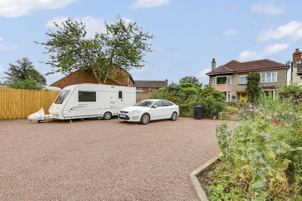 1c Kells Road, Berry Hill, Coleford... 4 bed detached house - £495,000