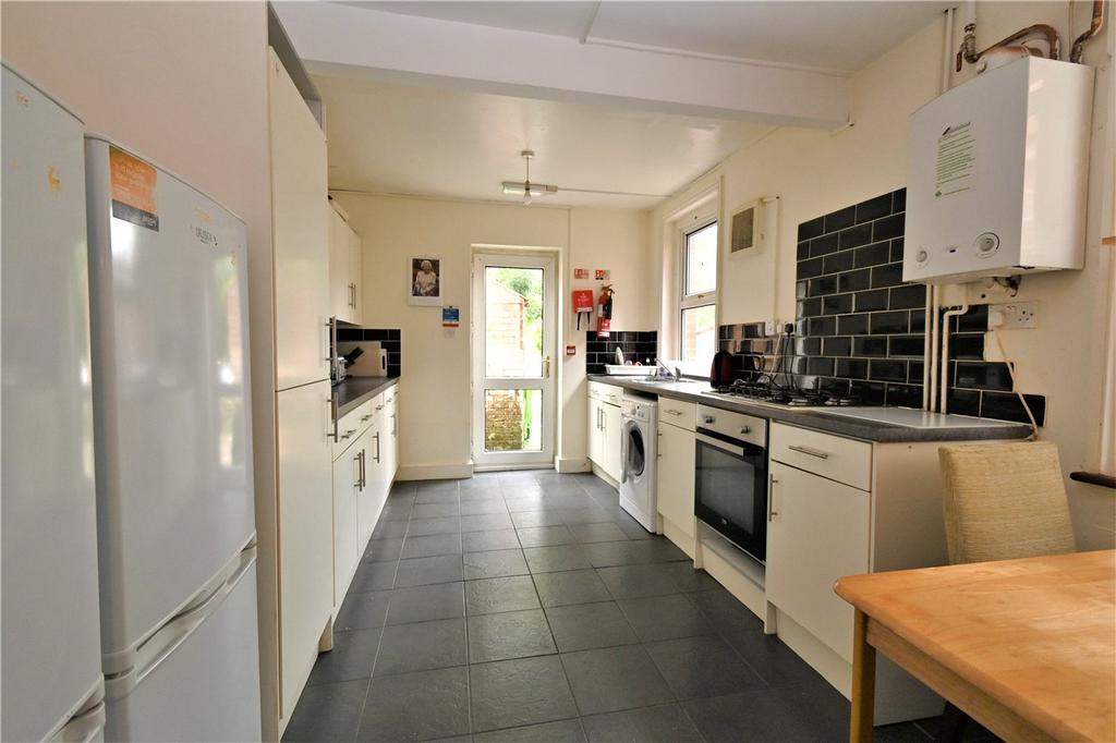 Worting Road, Basingstoke, Hampshire, RG21 4 bed house for sale - £430,000