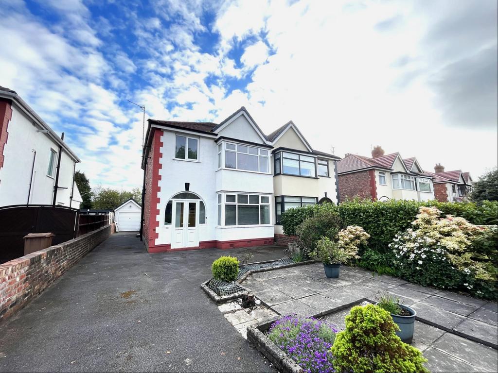 Southport 3 bed semi-detached house - £230,000