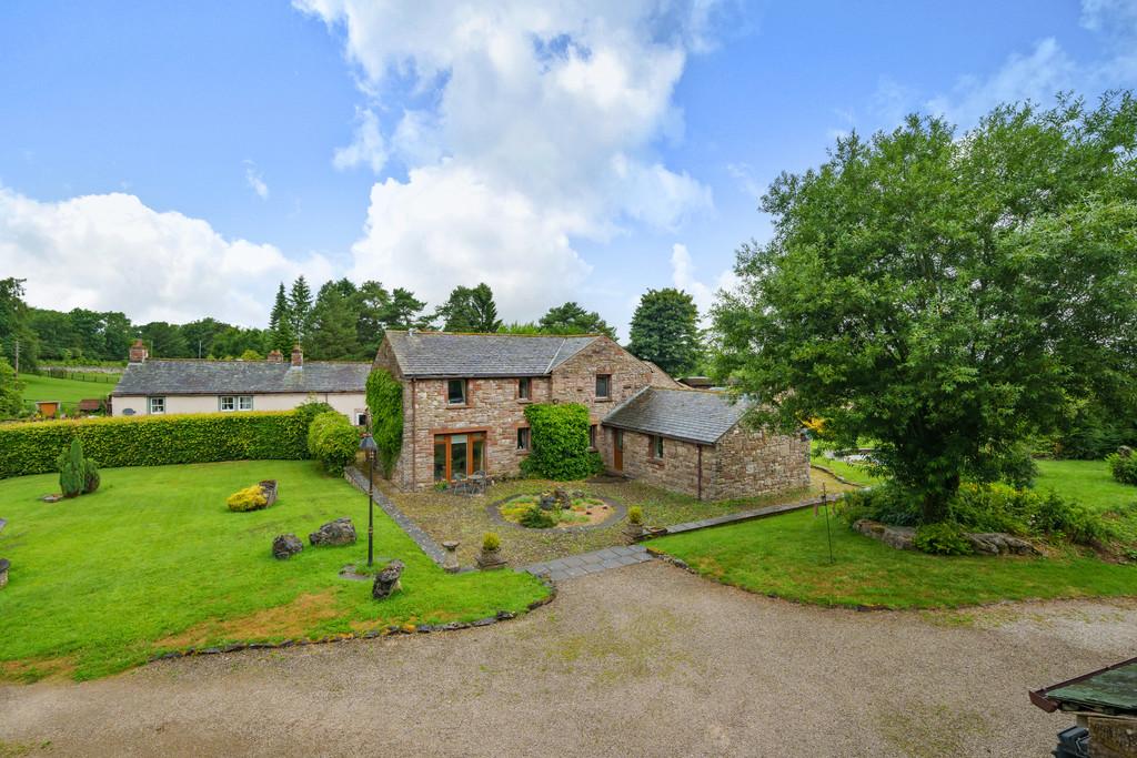 Newbiggin, Penrith, Cumbria, CA11 0HT 3 bed manor house - £1,750 pcm (£ ...