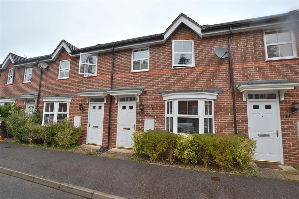 King John Street, Fleet GU51 3 bed house - £410,000