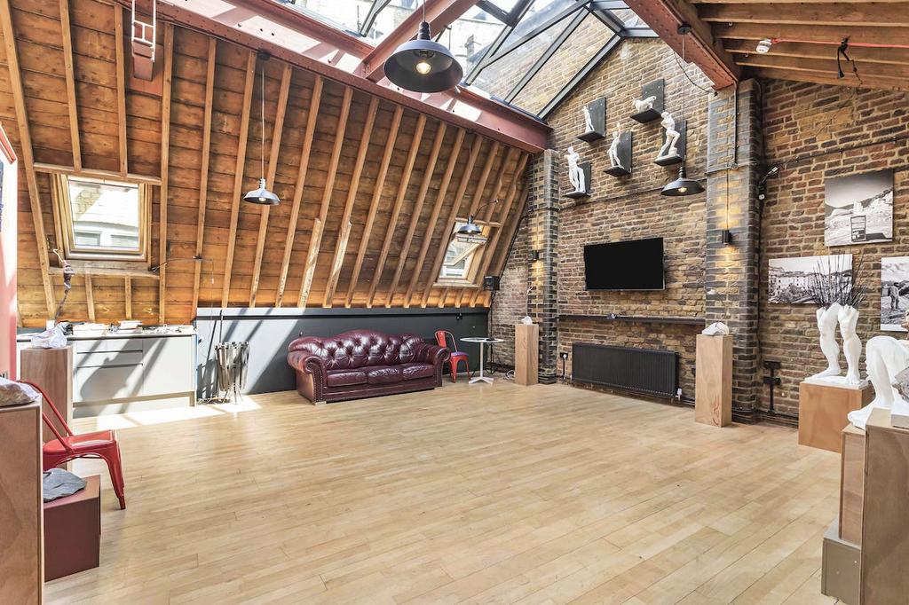 12 Printing House Yard, Hackney Road... Office - £3,638 pcm (£839 pw)