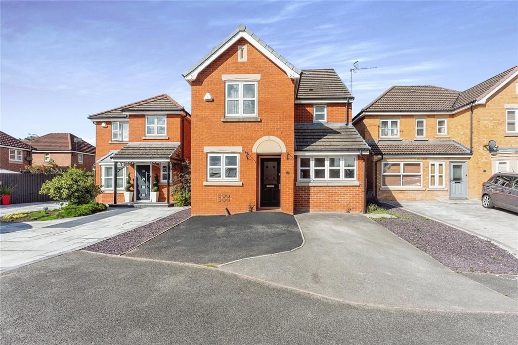 Stubbs Lane, Prenton, Merseyside, CH43 3 bed detached house - £240,000