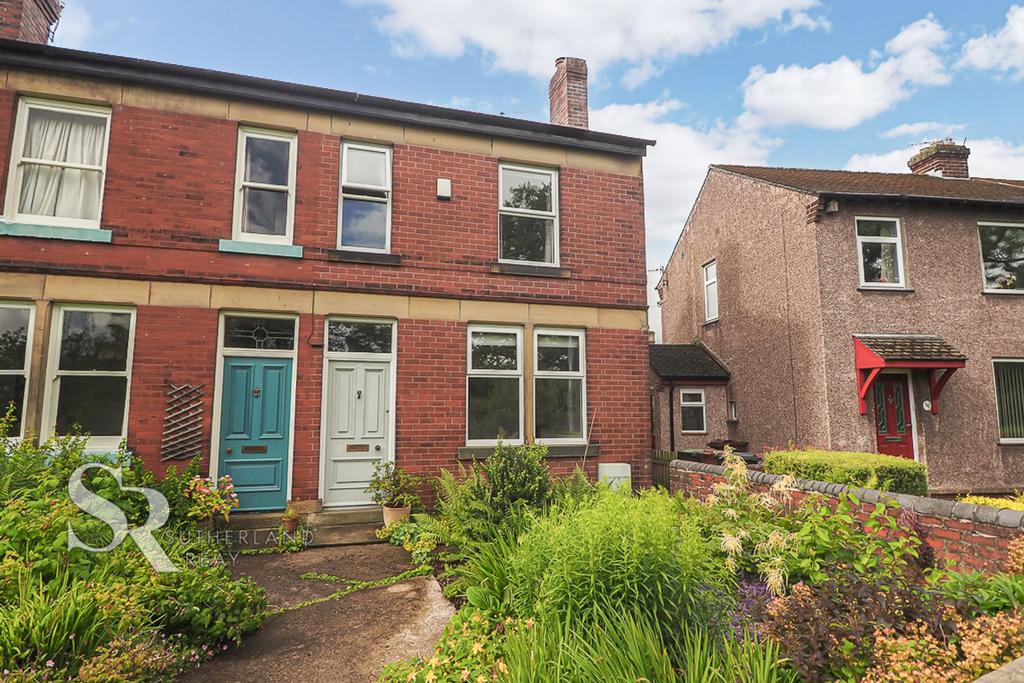 Hurst Lea Road, New Mills, SK22 2 bed end of terrace house - £289,995