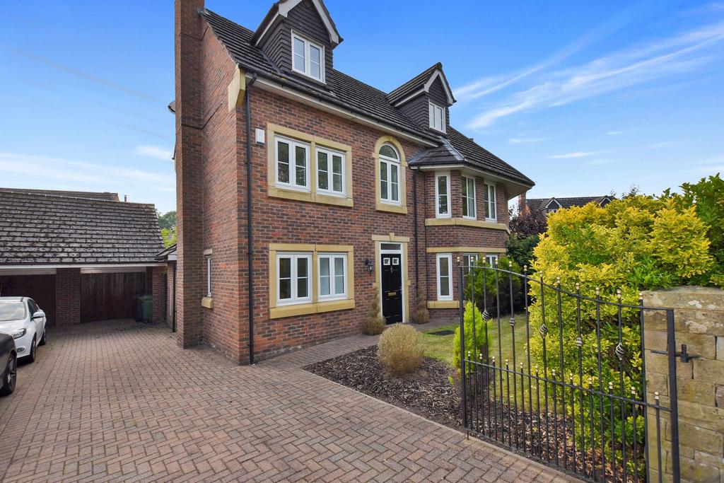 Rudheath Lane, Sandymoor, Cheshire 4 bed semi-detached house for sale ...