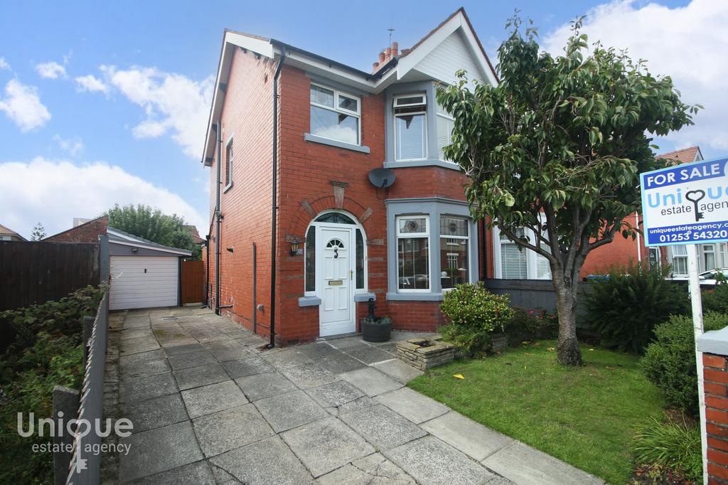 Devon Avenue Fleetwood Fy7 3 Bed Semi Detached House For Sale £189 950