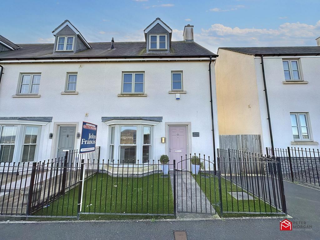 Ridgeway Lane, Llandarcy, Neath... 4 bed semi-detached house - £237,500