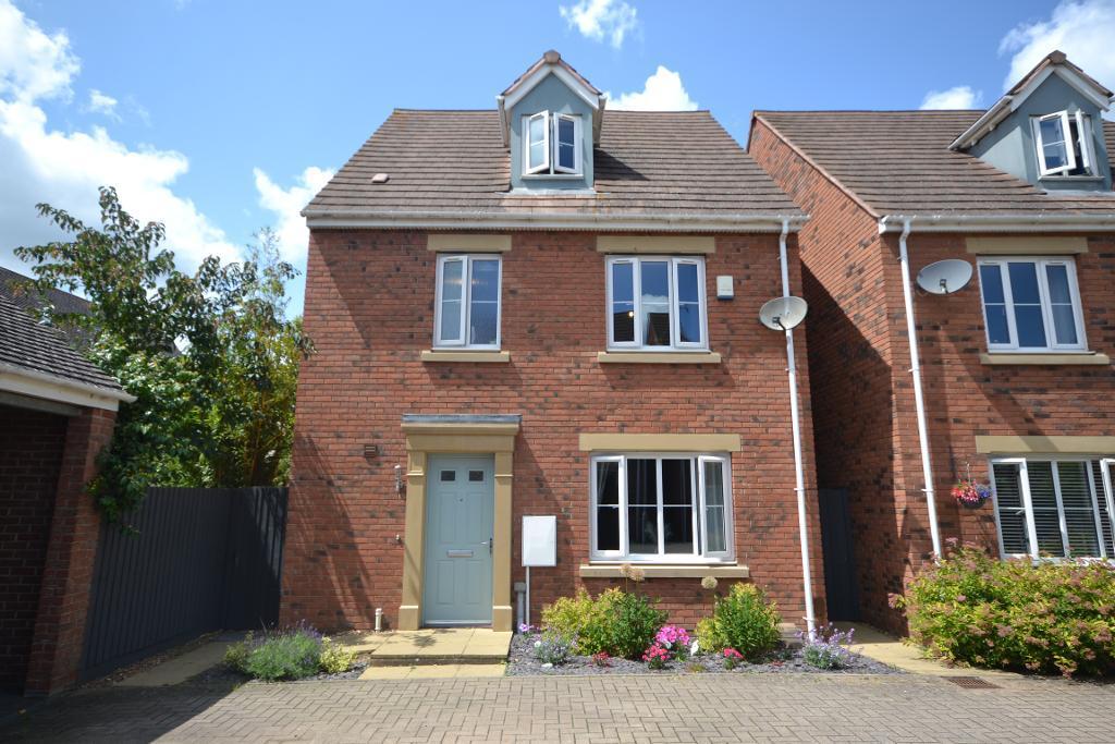 Broughton, Milton Keynes MK10 4 bed detached house - £465,000