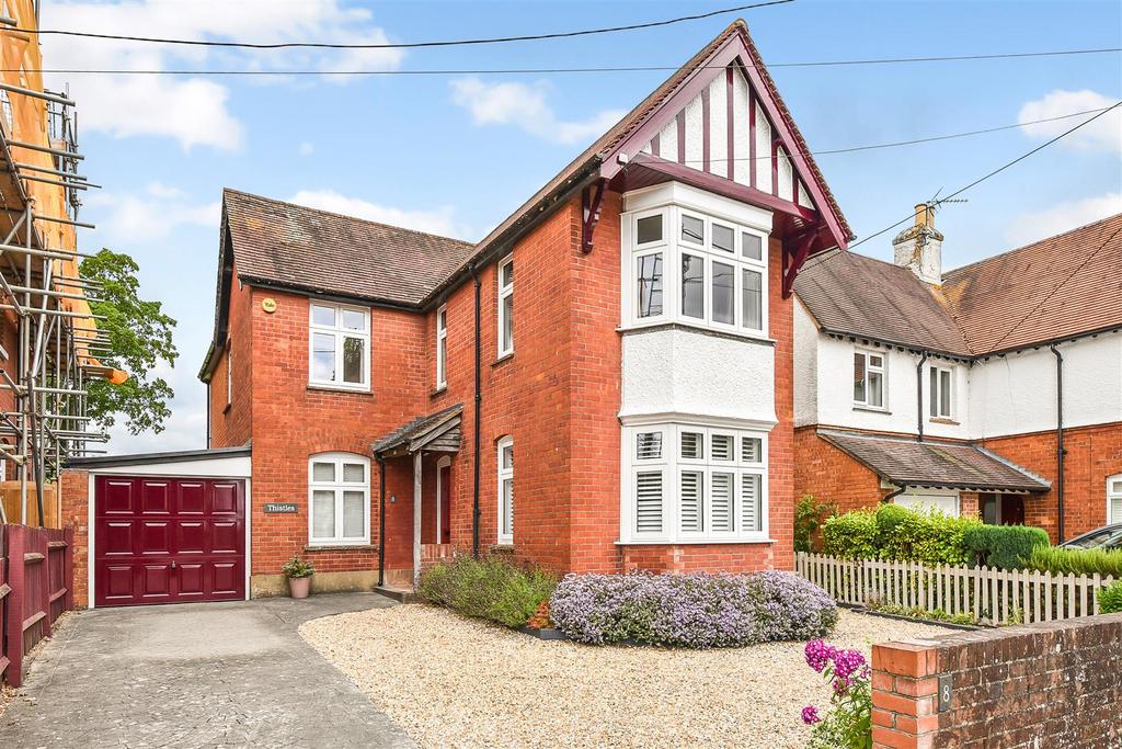 The Avenue, Andover 4 bed detached house for sale - £670,000
