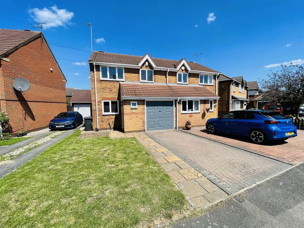 Conwy Close, Attleborough 3 bed semi-detached house - £250,000