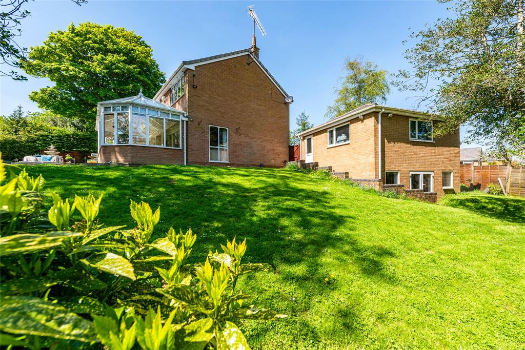 The Glebe, Badby, Daventry... 5 bed detached house to rent - £2,250 pcm ...
