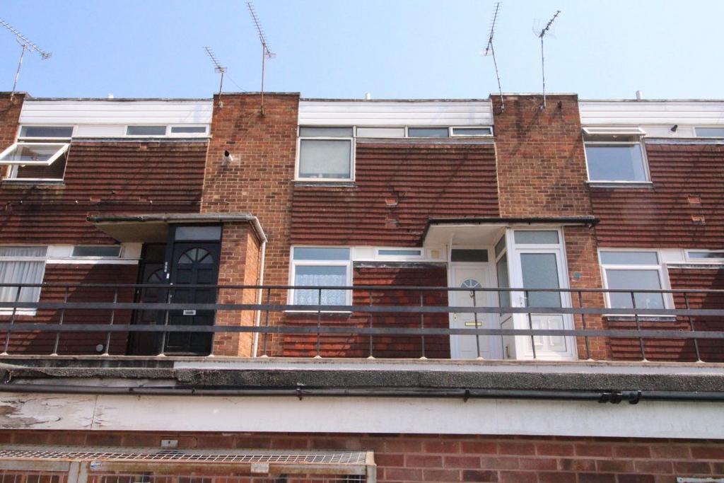 FROBISHER ROAD, BILTON 1 bed flat - £650 pcm (£150 pw)