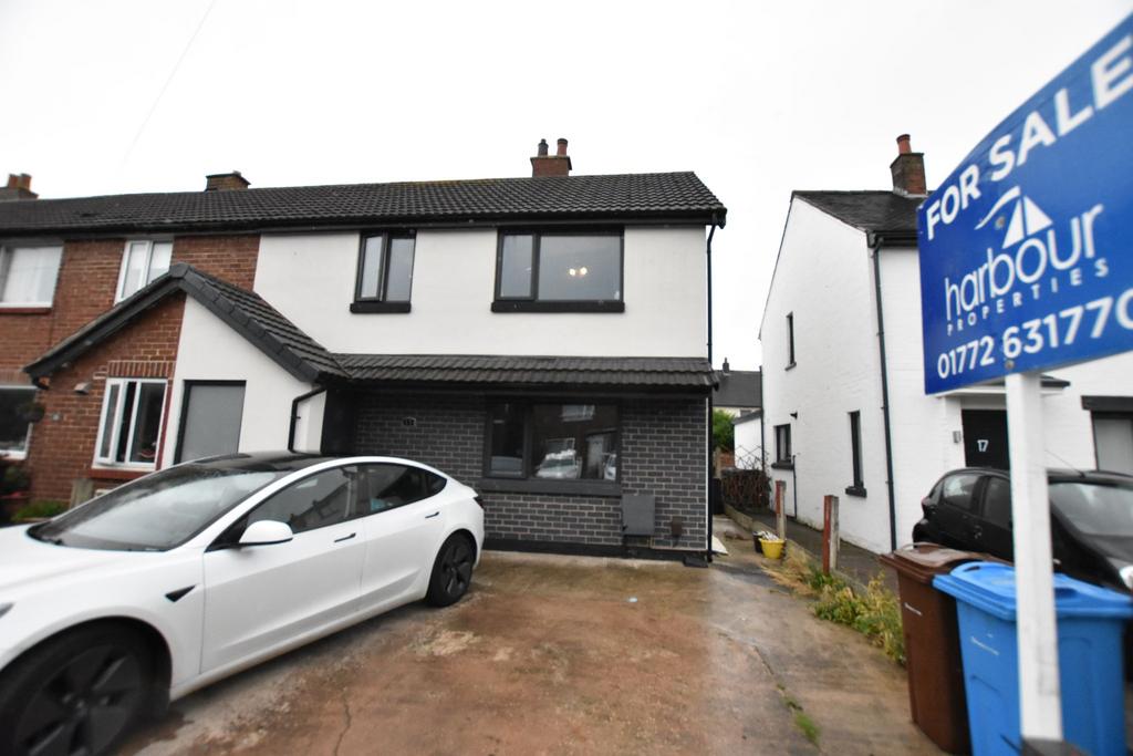 Canberra Way, Warton, PR4 3 bed semi-detached house - £159,950