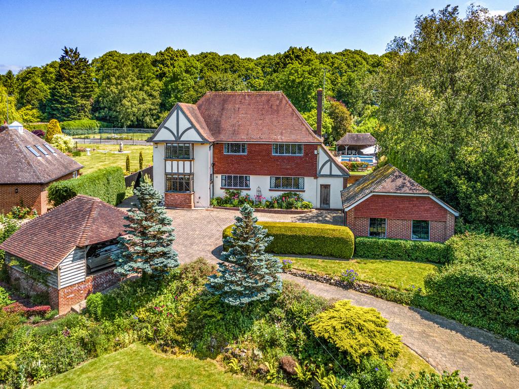 Otham Lane, Bearsted, Maidstone, Kent, ME15 6 bed detached house for ...