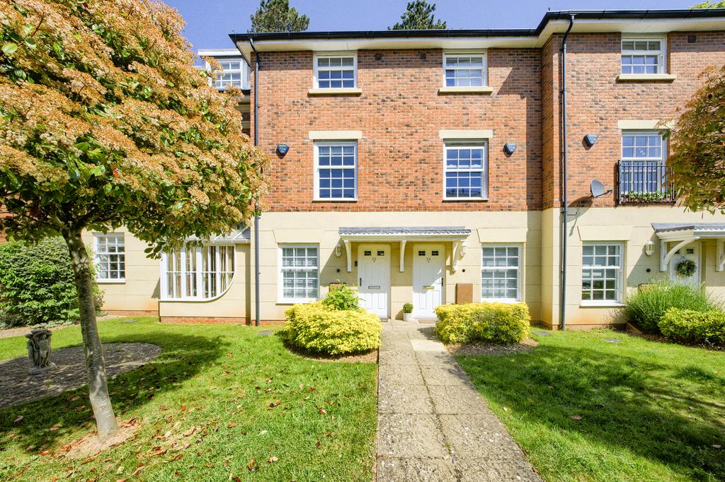 John Cullis Gardens, Leamington Spa... 3 bed terraced house - £1,450 ...