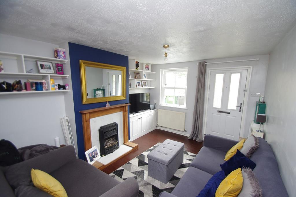 Bedford Street, Watford, WD24 2 bed cottage - £1,500 pcm (£346 pw)