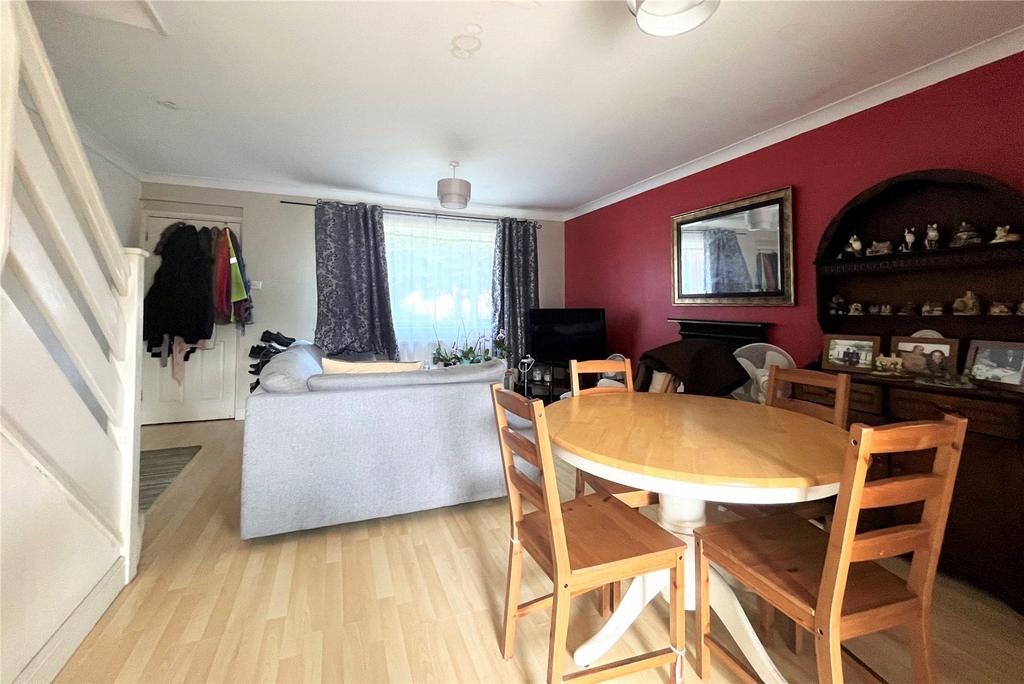 Falcon Close Dartford Kent Da1 3 Bed Terraced House £1 750 Pcm £