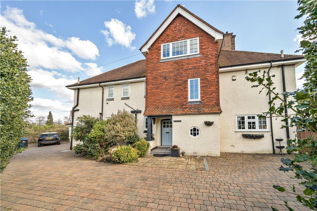Park Road, Woking, Surrey, GU22 6 bed detached house - £1,750,000