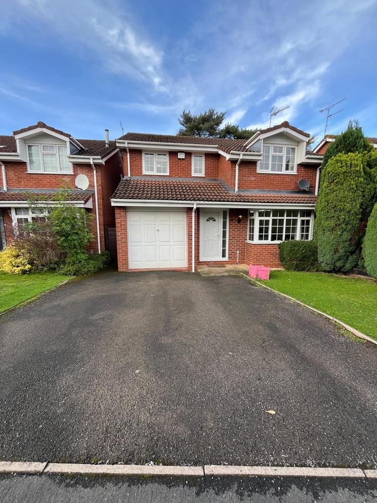 Montville Drive, Stafford, ST17 9XJ 4 bed detached house - £1,295 pcm ...