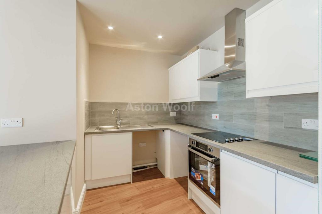 Poplar Street, Nottingham 2 bed apartment - £1,100 pcm (£254 pw)