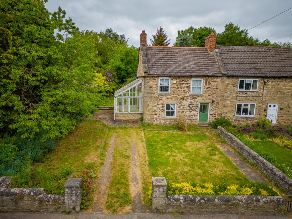 39 Richmond Road, Skeeby, Richmond 3 bed cottage - £250,000