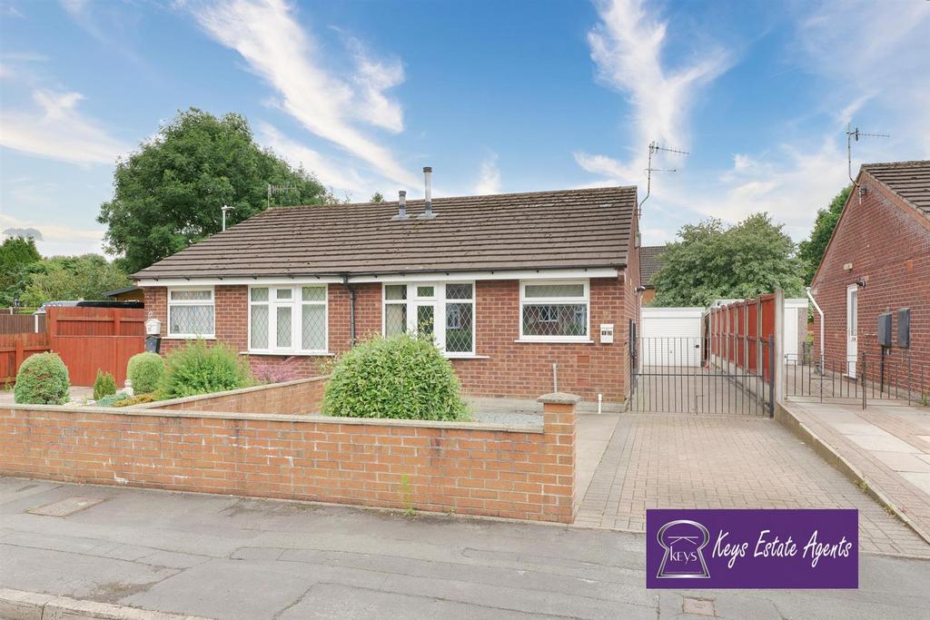 Waterdale Grove, Meir Hay 1 bed semi-detached bungalow - £125,000