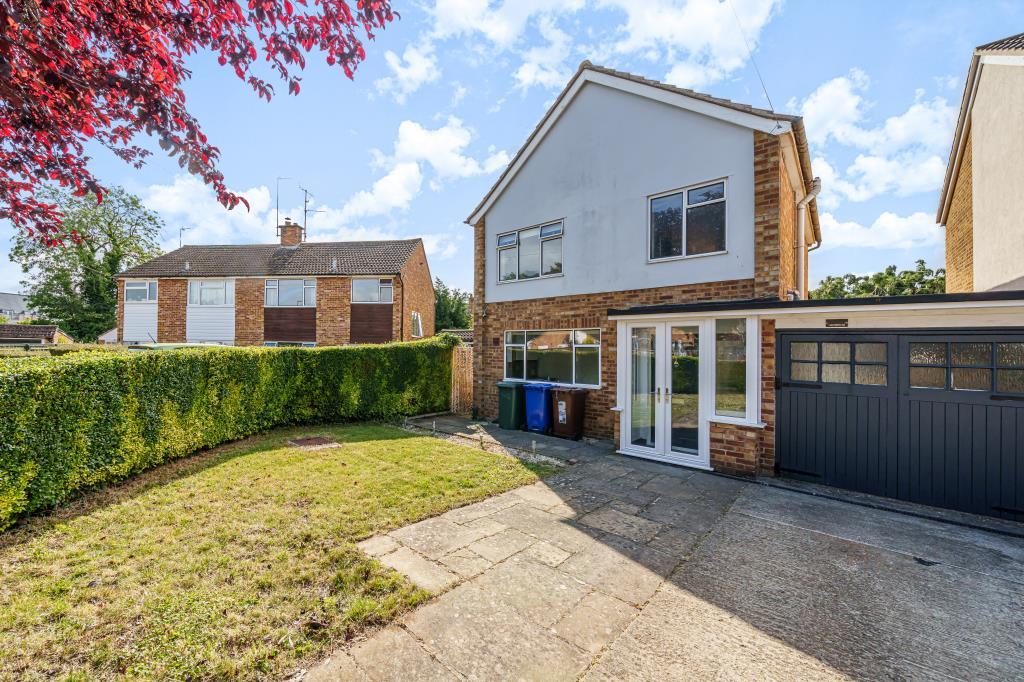 Fallowfields, Bicester, OX26 3 bed detached house - £375,000